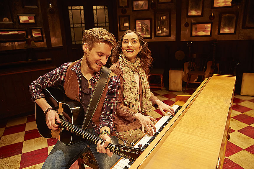 Once – A New Musical at the Phoenix Theatre | Inside LDN